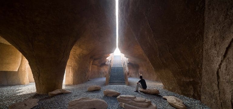 Destinations :: Holy Fire Lit Place, Ruicheng China - Expedition Portal