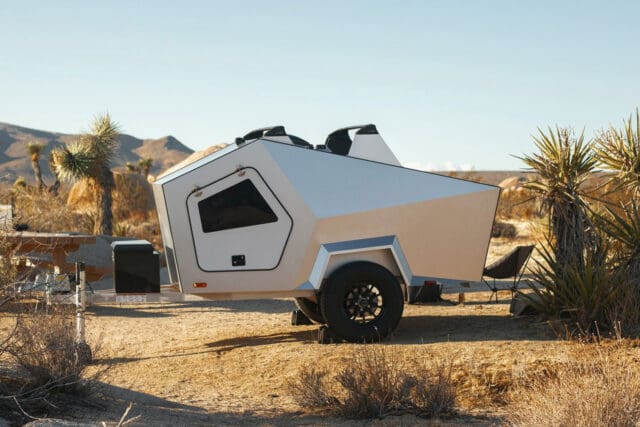 Featured Travel Trailer :: Polydrop P17A - Camper and Trailer