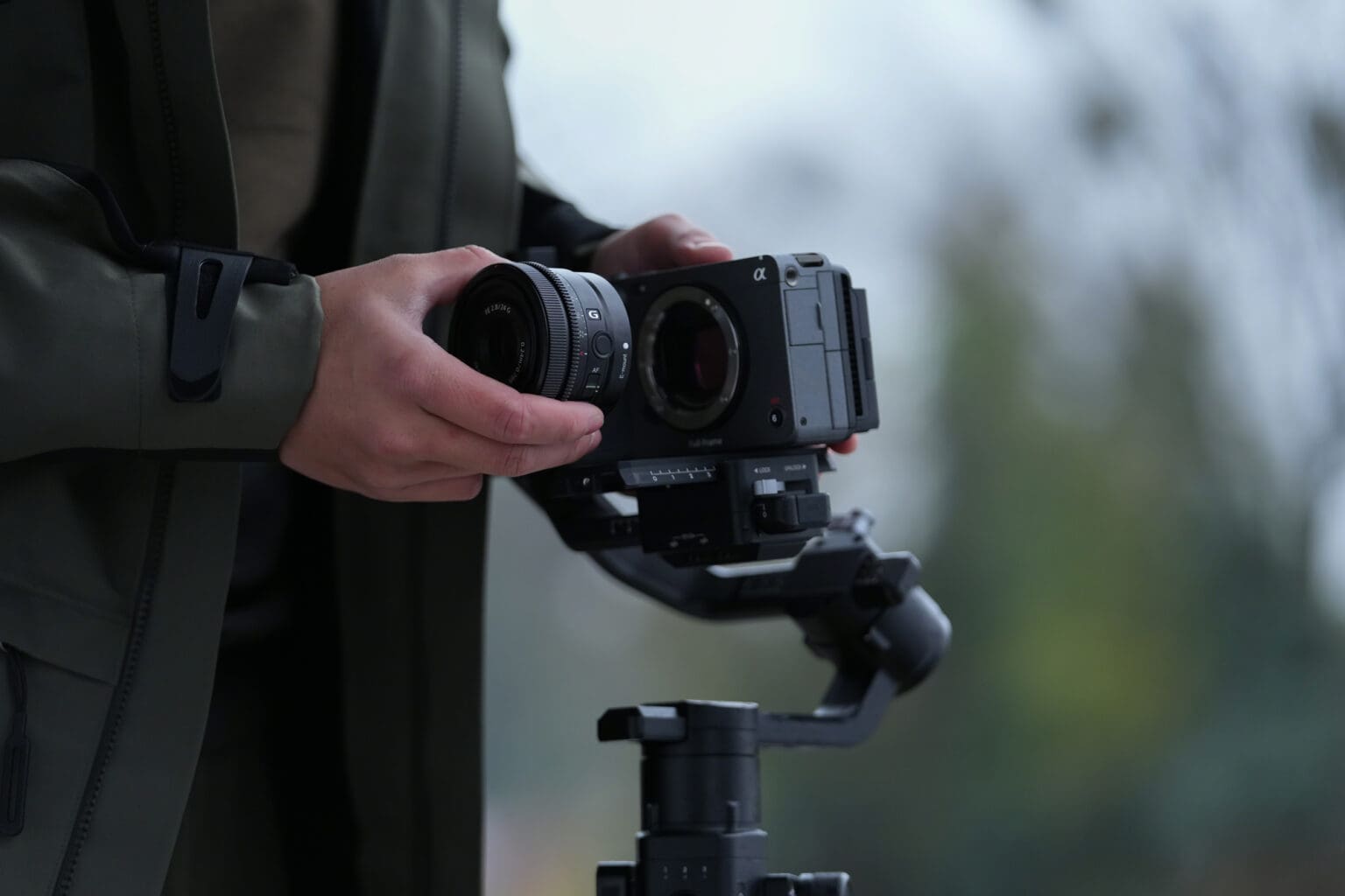 New Compact Sony G-series Lenses: 24, 40, and 50mm Focal Lengths ...