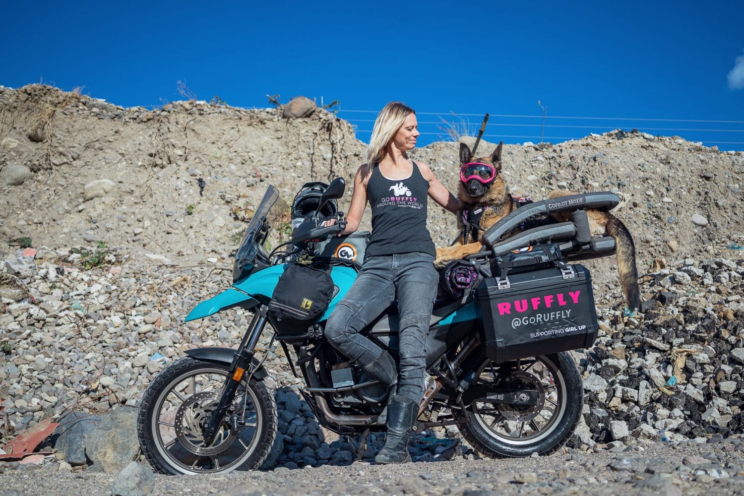 Jess Stone and her German Shepherd are Riding Around the World ...