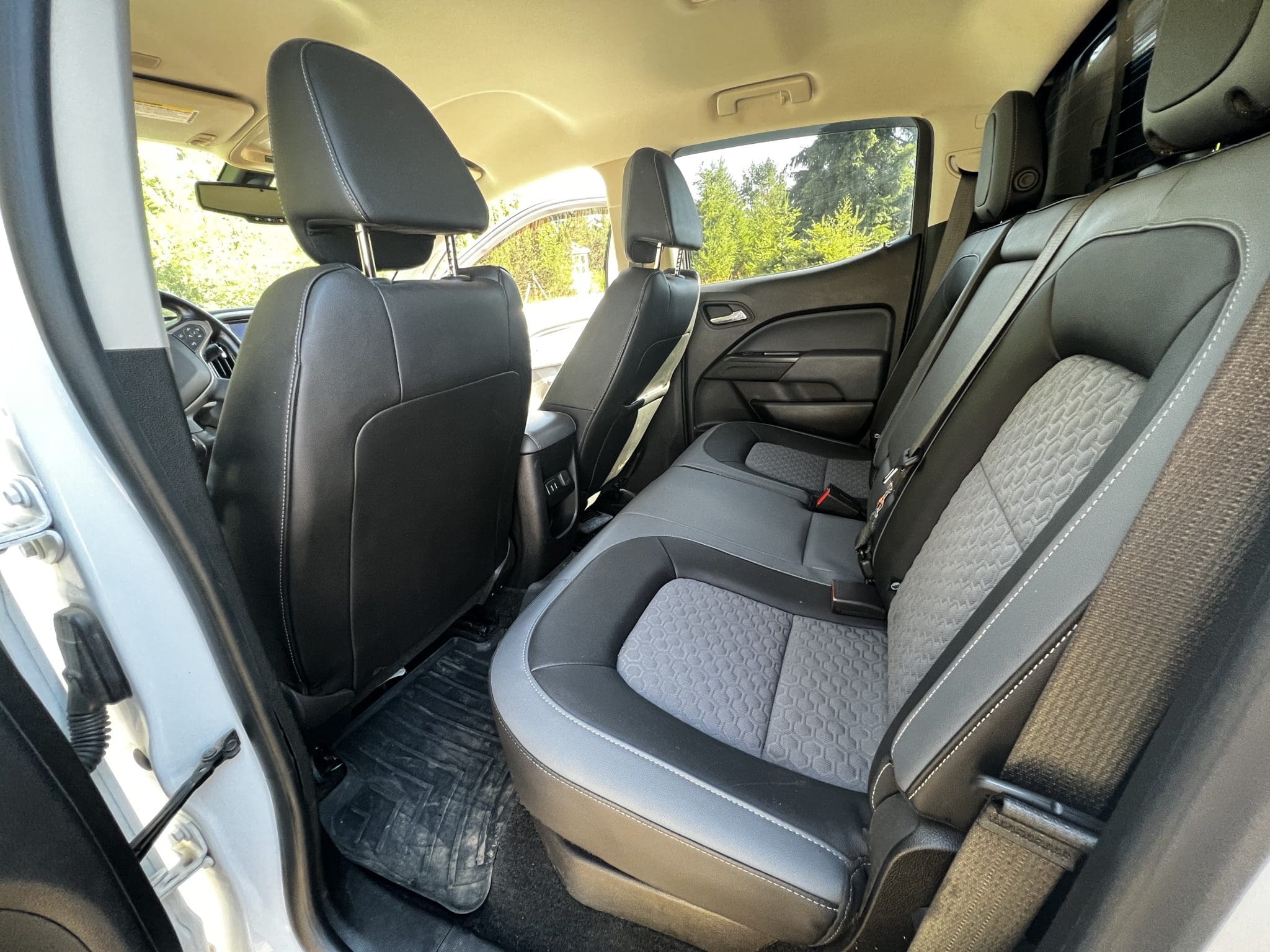 Overland Classifieds :: 2018 Chevrolet Colorado Z71 Crew Cab ...