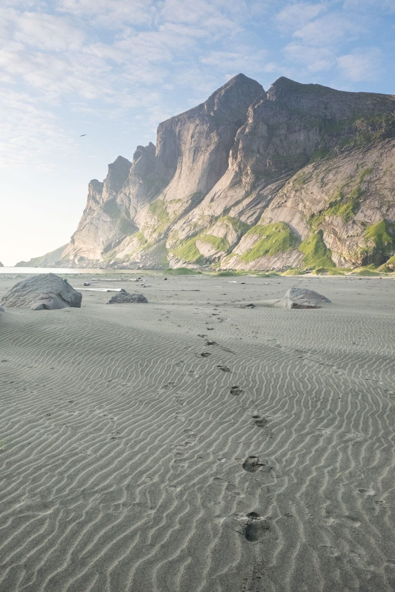 Destinations :: Bunes Beach, Lofoten, Norway - Expedition Portal