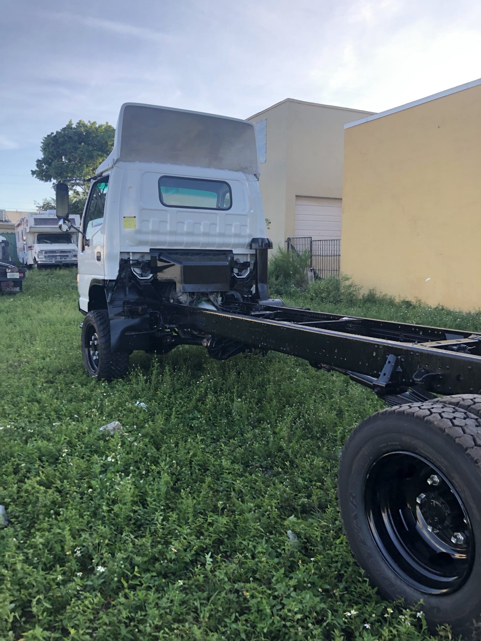 Overland Classifieds :: 2007 Isuzu NPR-HD 4x4 - Expedition Portal