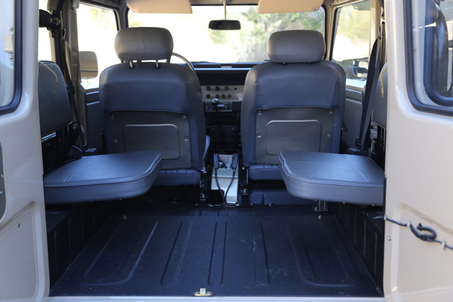 ICON Celebrates 500th Land Cruiser Rebuild With 1964 FJ44 - Expedition ...