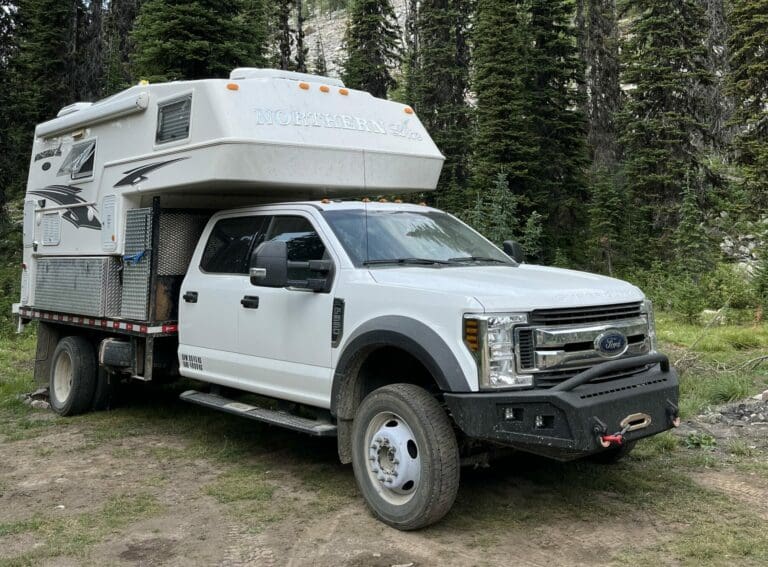 2019 Ford F-550 XLT 4x4 Crew Cab w/ Flatbed and Northern Lite 9-6 ...