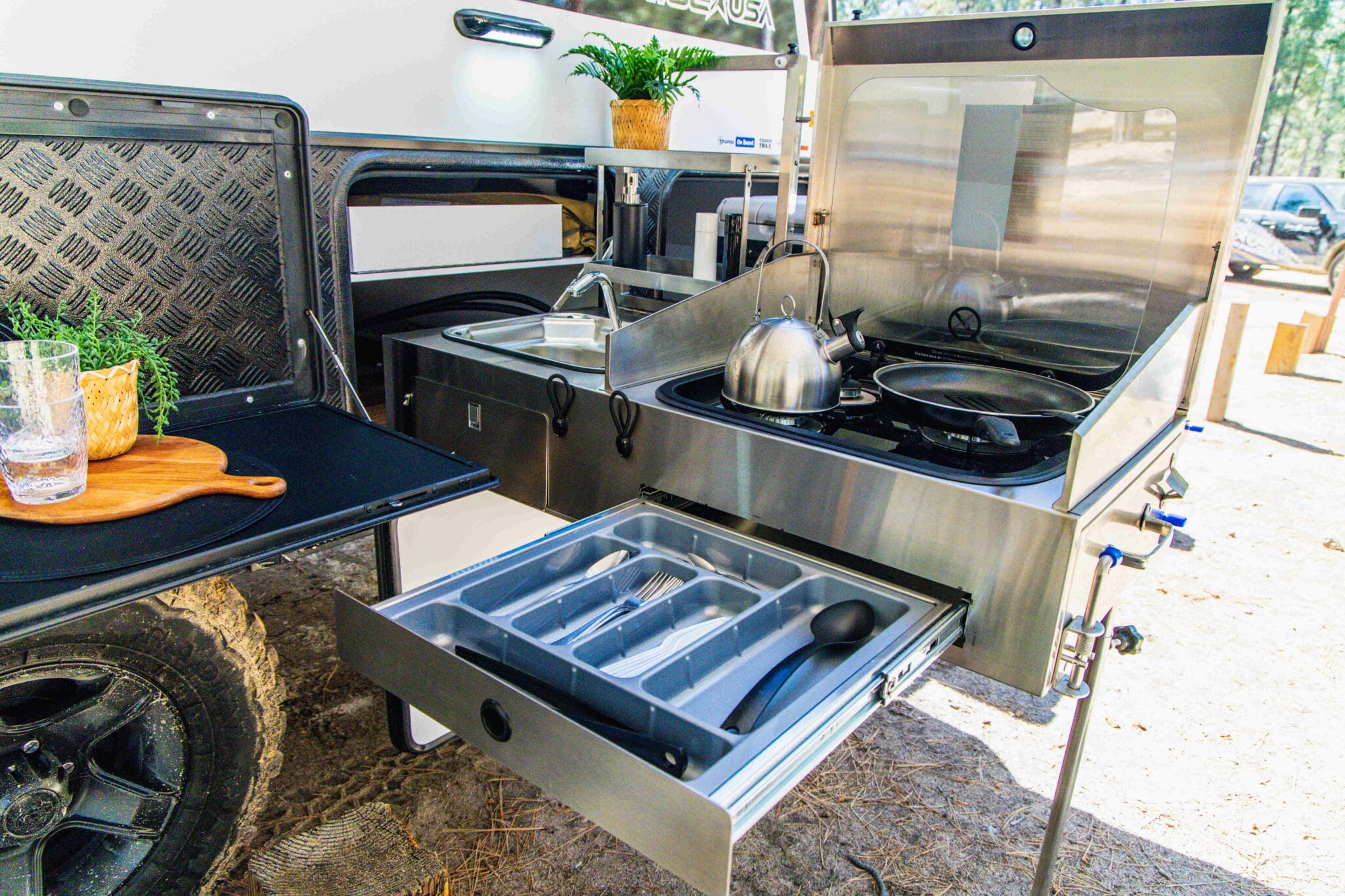 MDC USA introduces the XT12HR Off-Grid Extreme Edition - Expedition Portal
