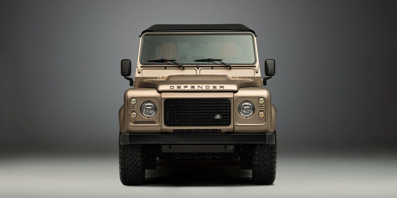 Land Rover Classic Defender V8 Now Available with Defender Octa Color ...