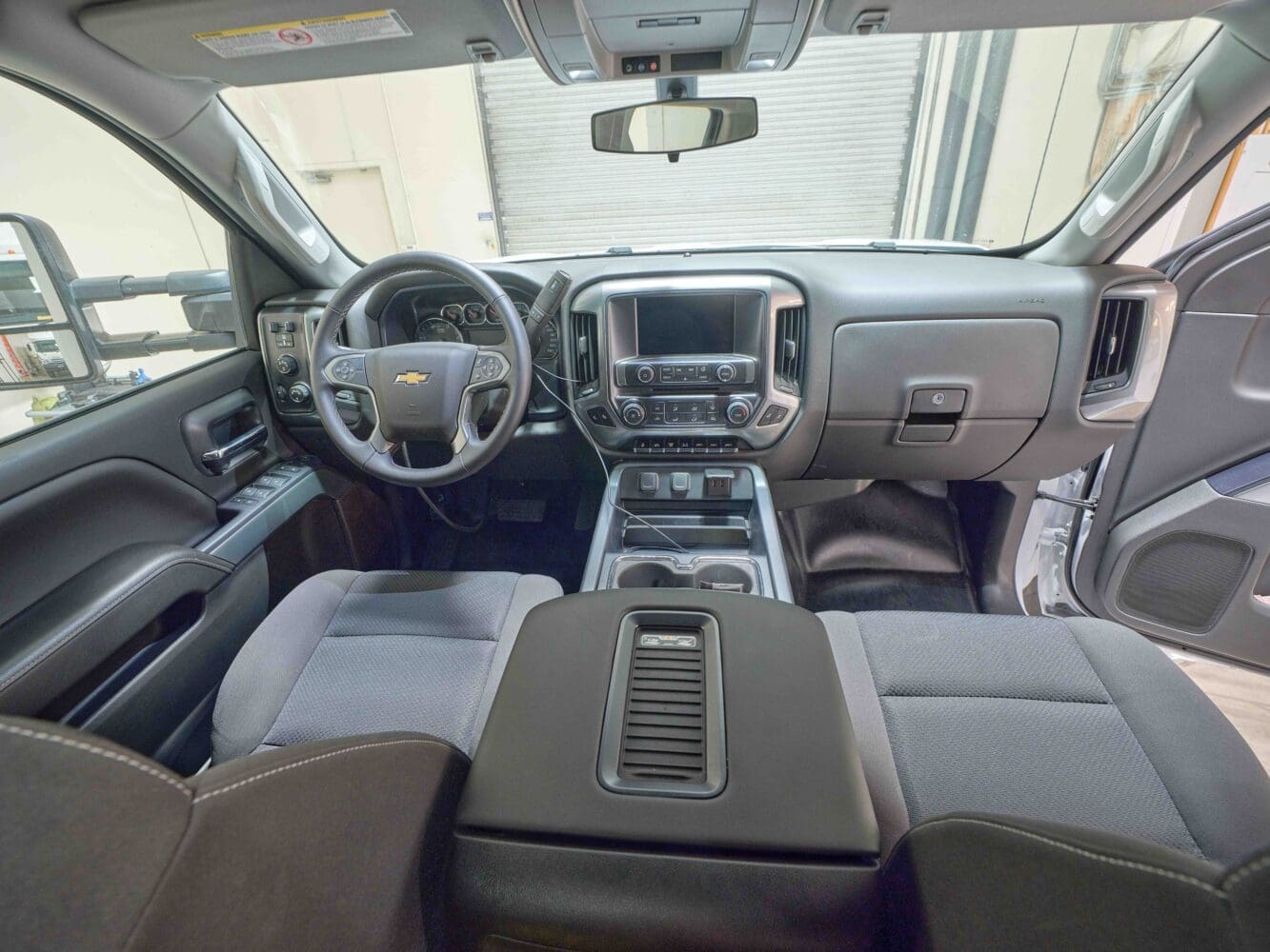Wander Voyager – Chevrolet Silverado 6500HD Crew Cab 4x4 :: Premium ...